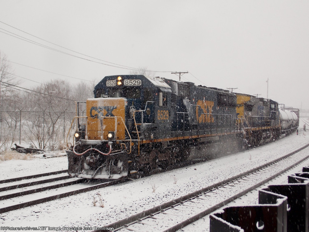 CSX 8529